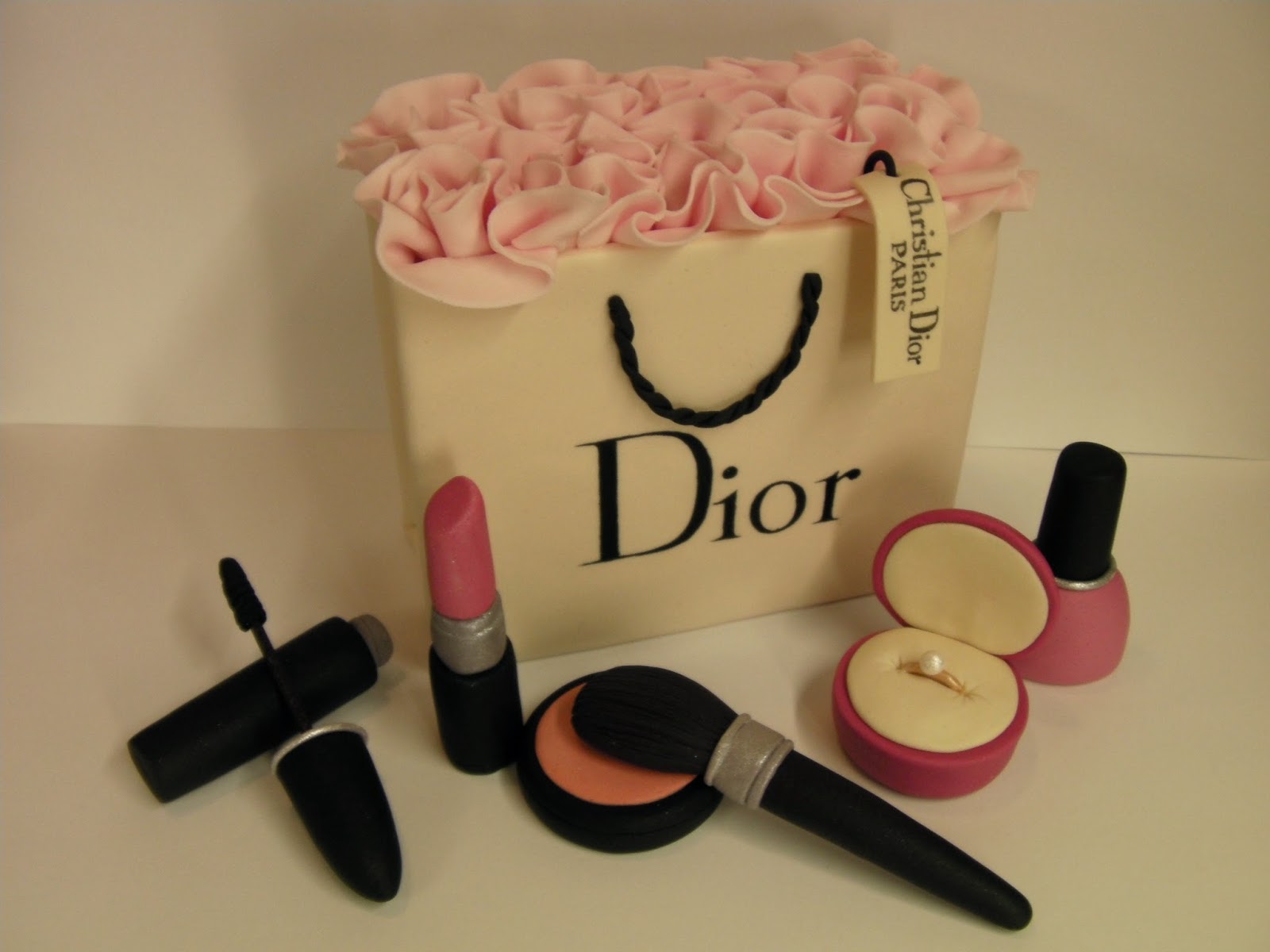 Studio "FONDANT DESIGN ANA" - Figurice za torte (fondant figures ...