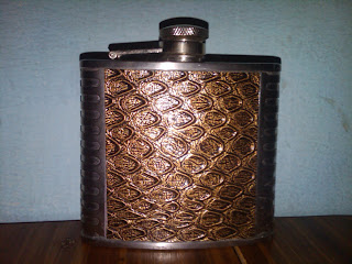 Koleksi Barang Bekas Unik: Botol Whisky Unik