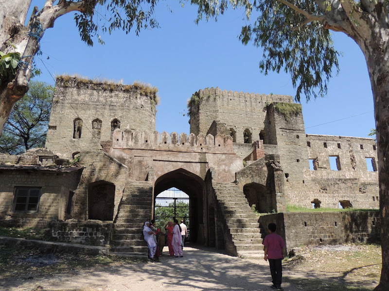 Discovering heritage in ruins - the Nurpur Fort
