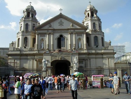 d light hauz : top 10 Famous Old Churches in the Philippines