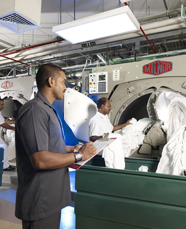 Housekeeping: SOP Hotel Laundry Load And Unload Washers