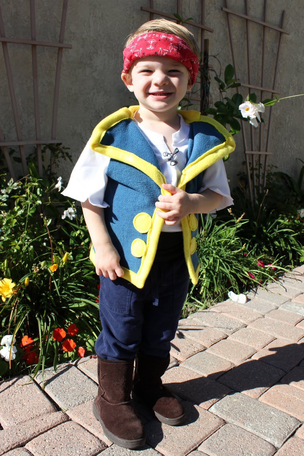 Lu Bird Baby: Jake from Jake and the Neverland Pirates Costume Tutorial