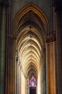Gothic Architecture: Various Things Used In This Architecture: 1. The ...