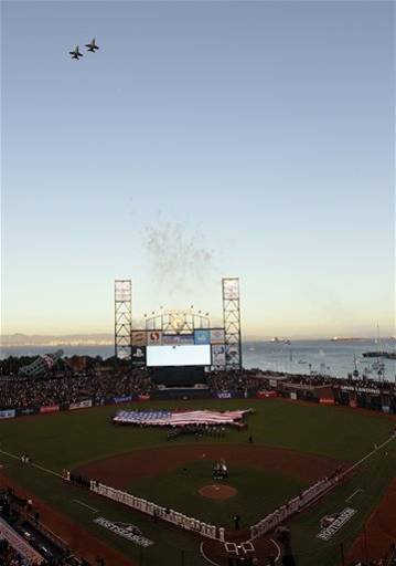 XM MLB Chat: Jets flyover start of NLDS game 1, Reds at Giants