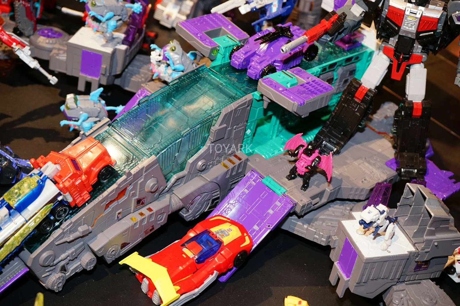 NY Toy Fair 2017: Transformers Titans Return Trypticon Addtional Info ...