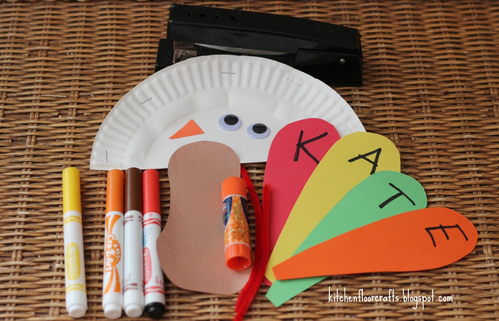 Kitchen Floor Crafts: Turkey Name Plate