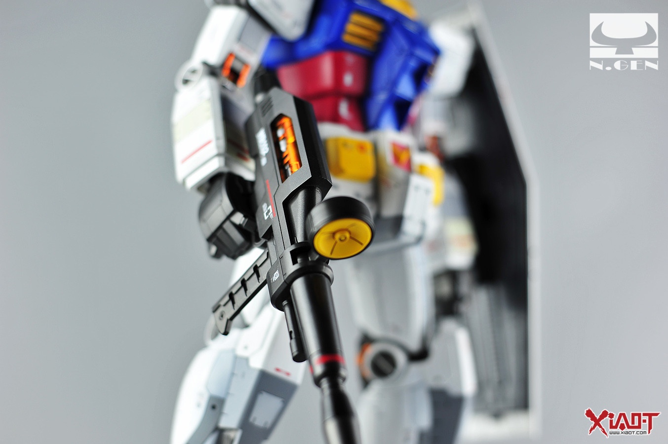 Custom Build: Mega-Size 1/48 RX-78-2 Gundam "Detailed"