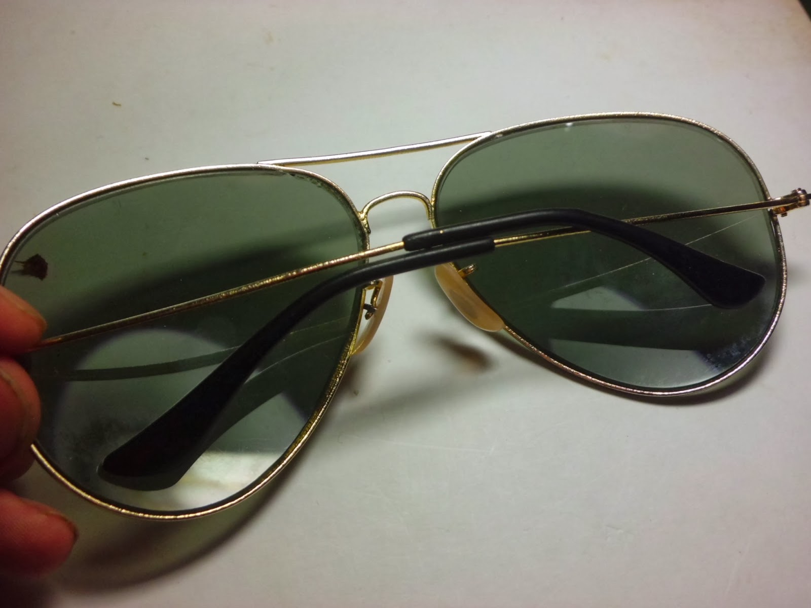 KOLEKSI ANTIK: KACAMATA SUNGLASSES ORIGINAL RAYBAN N BRANDED