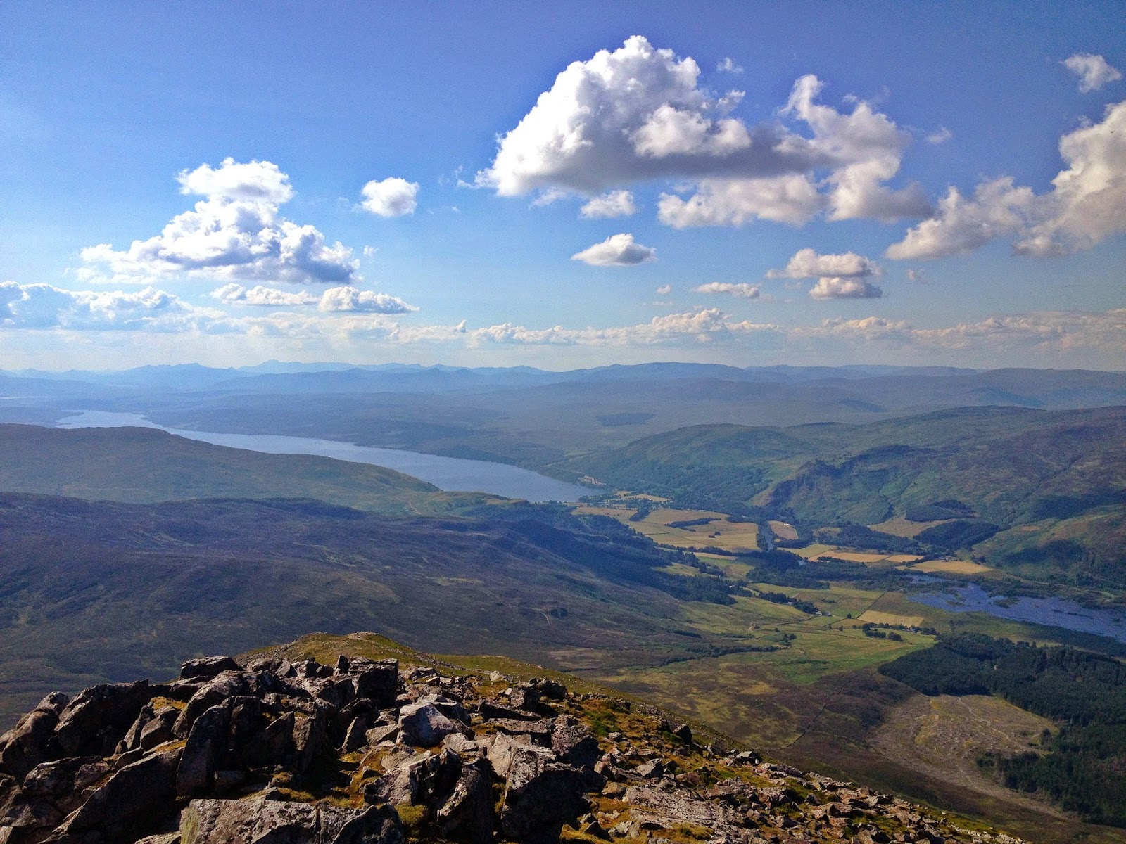 Craigatin House and Courtyard - Pitlochry - Scotland: CLIMB TO ...