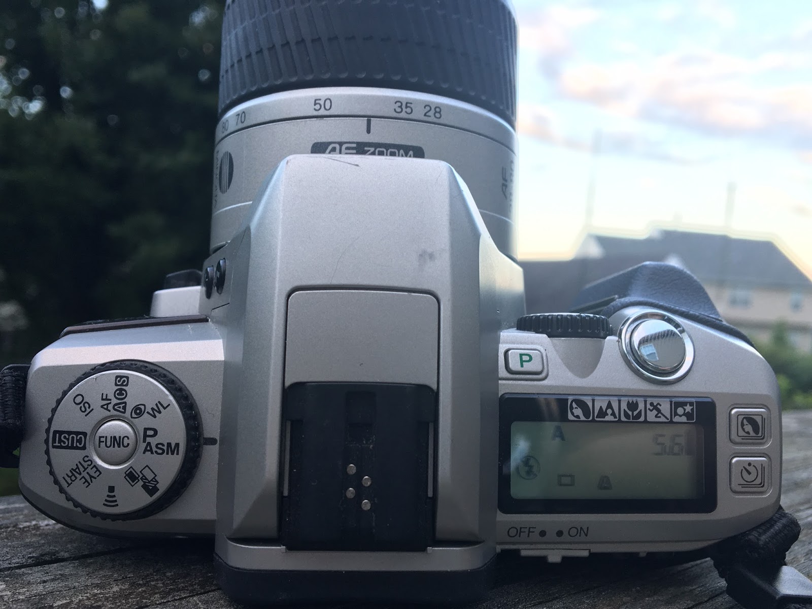 A Quirky Guy with a Camera: Overshadowed Overachiever: The Minolta Maxxum 5