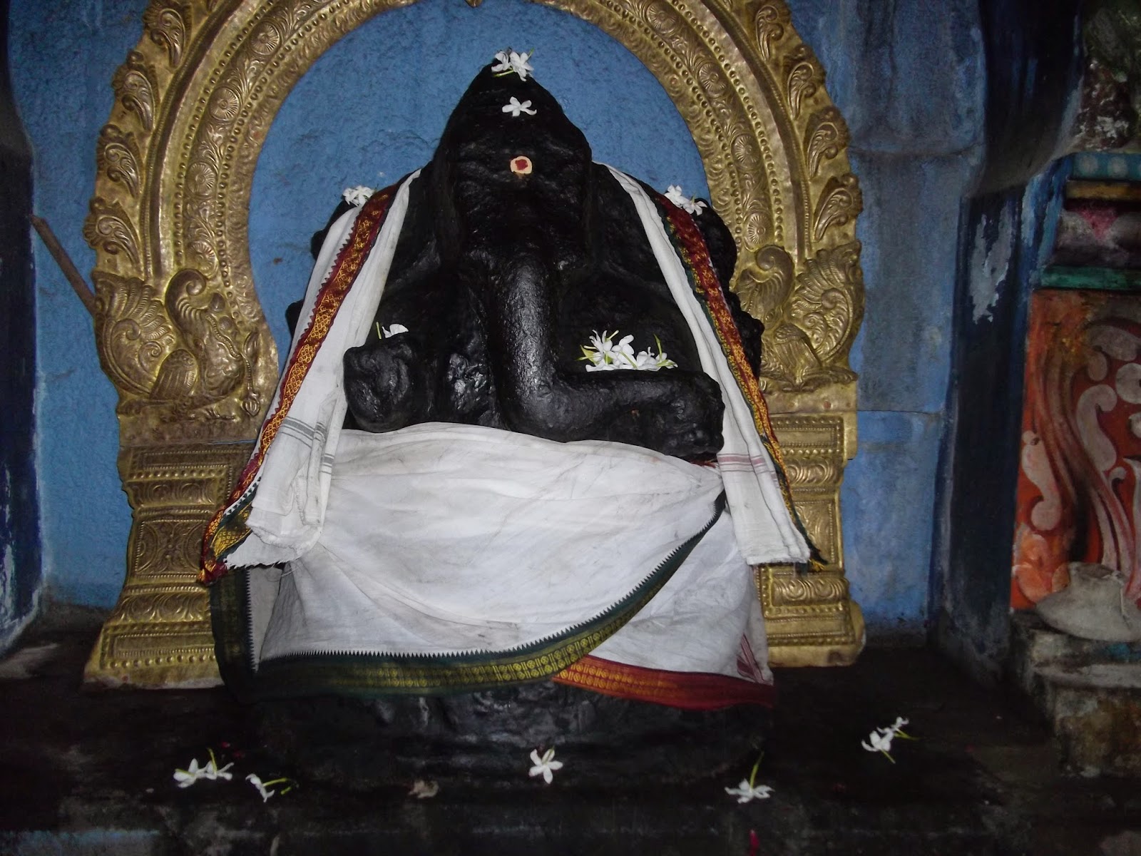 Tamilnadu Tourism: Angala Parameshwari Temple, Koovathur, Kanchipuram