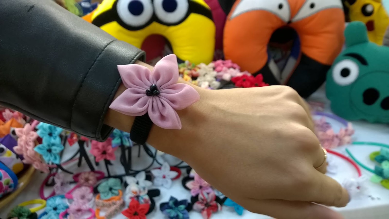 Cristine Handmade: Clame si agrafe de par handmade