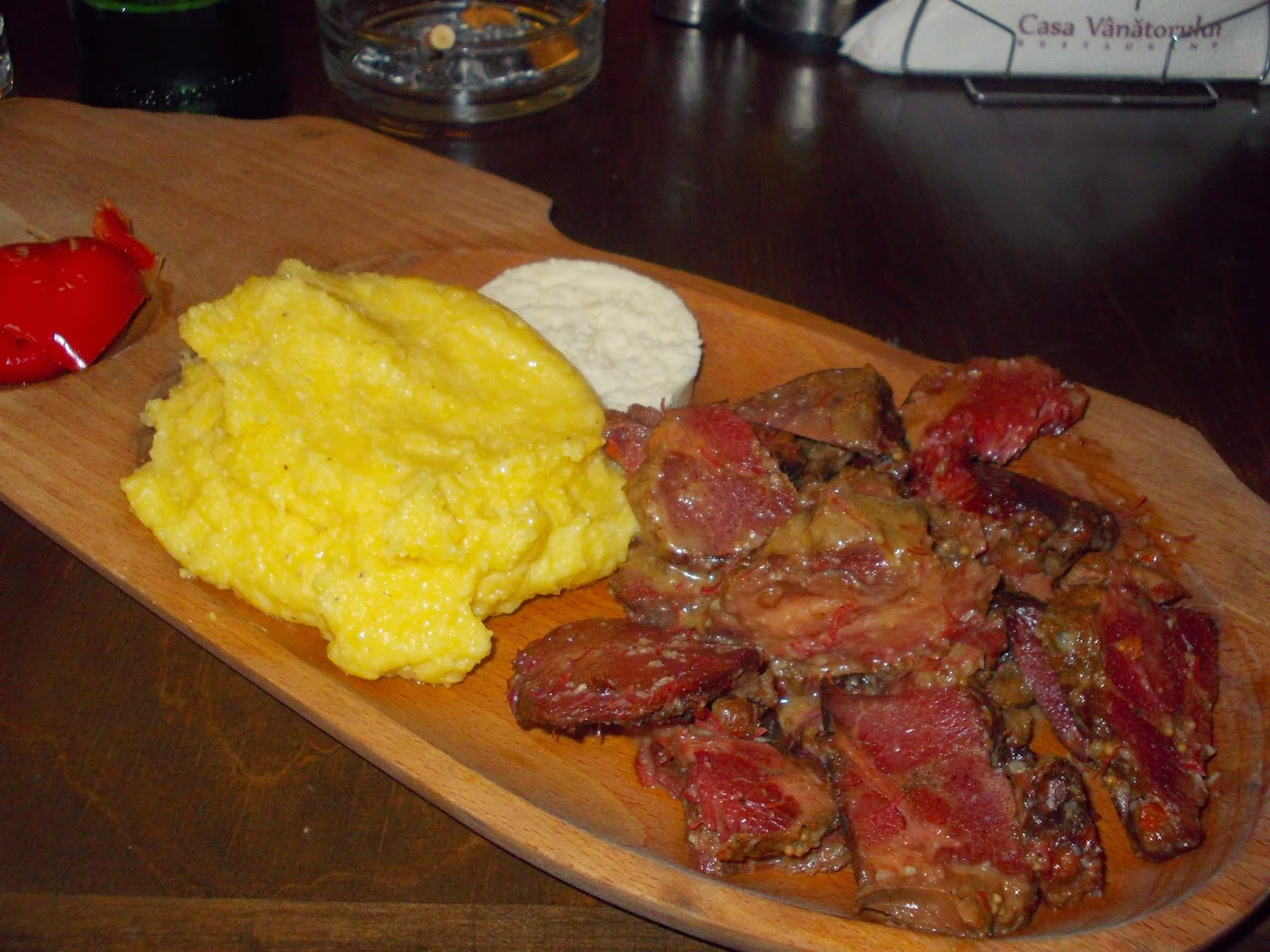 Retete Culinare pentru Meniul Zilei : Cea mai buna pastramă de oaie