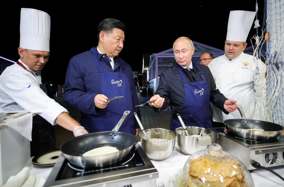 Photos: Vladimir Putin As Well As Eleven Jinping Made Russian Pancakes ...