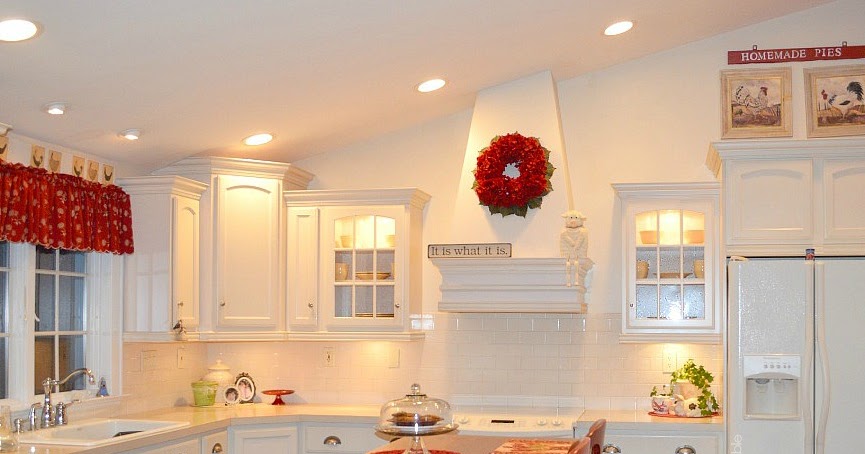 Cozy Country Kitchen With Painted Cabinets Almond Appliance - ElizaRatliff