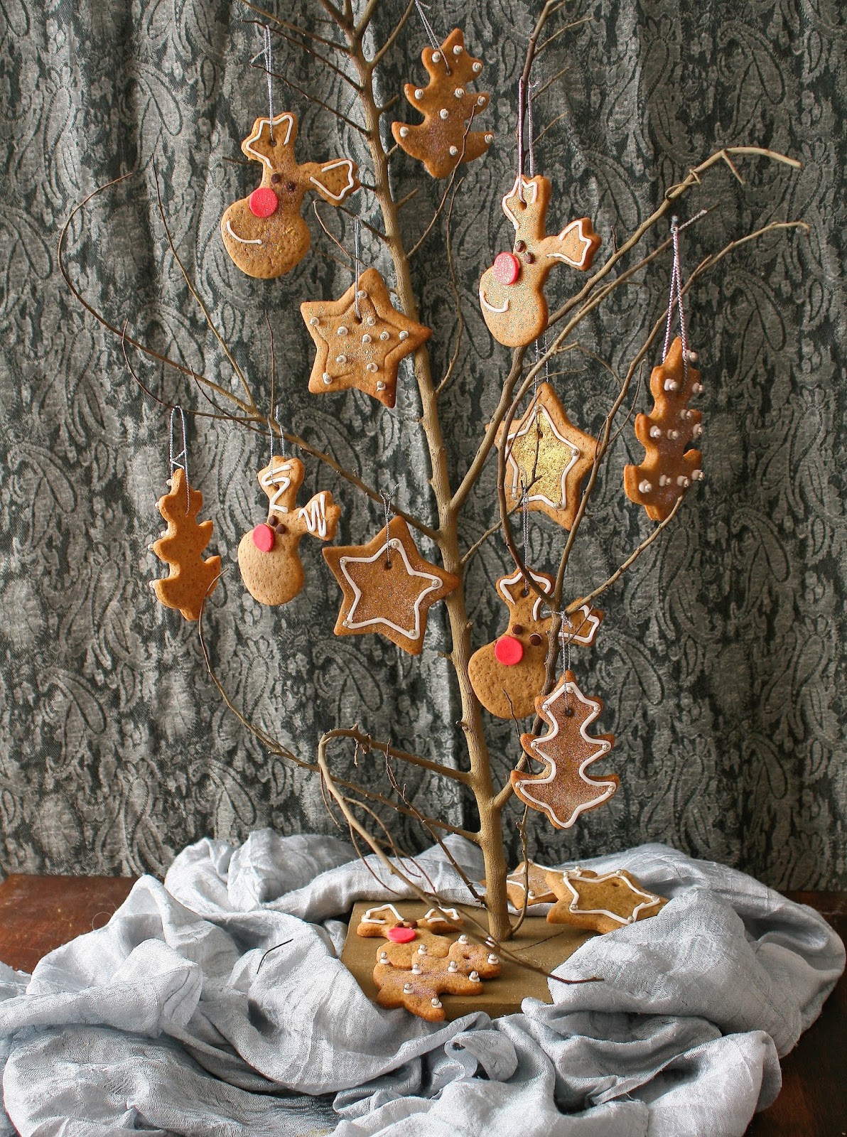 Cupcakes & Couscous: Christmas Biscuit Tree