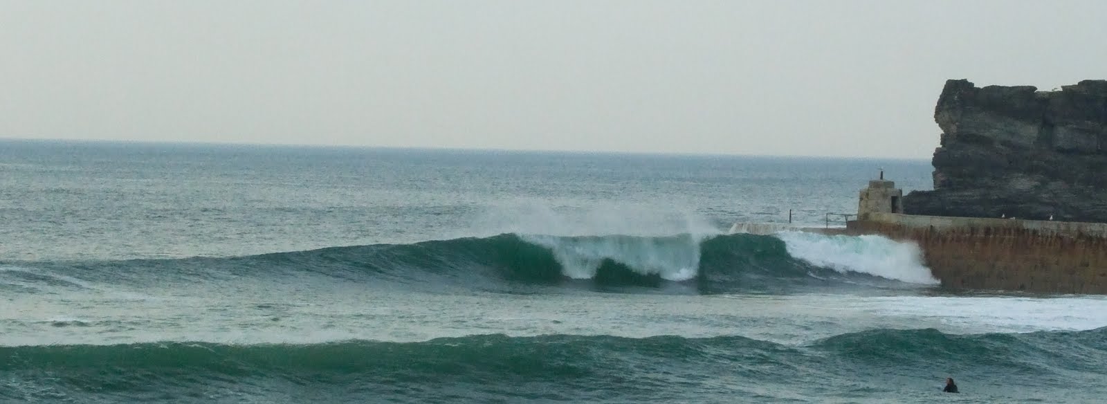 Sweet'n Sour Surf: Portreath harbour wall on fire