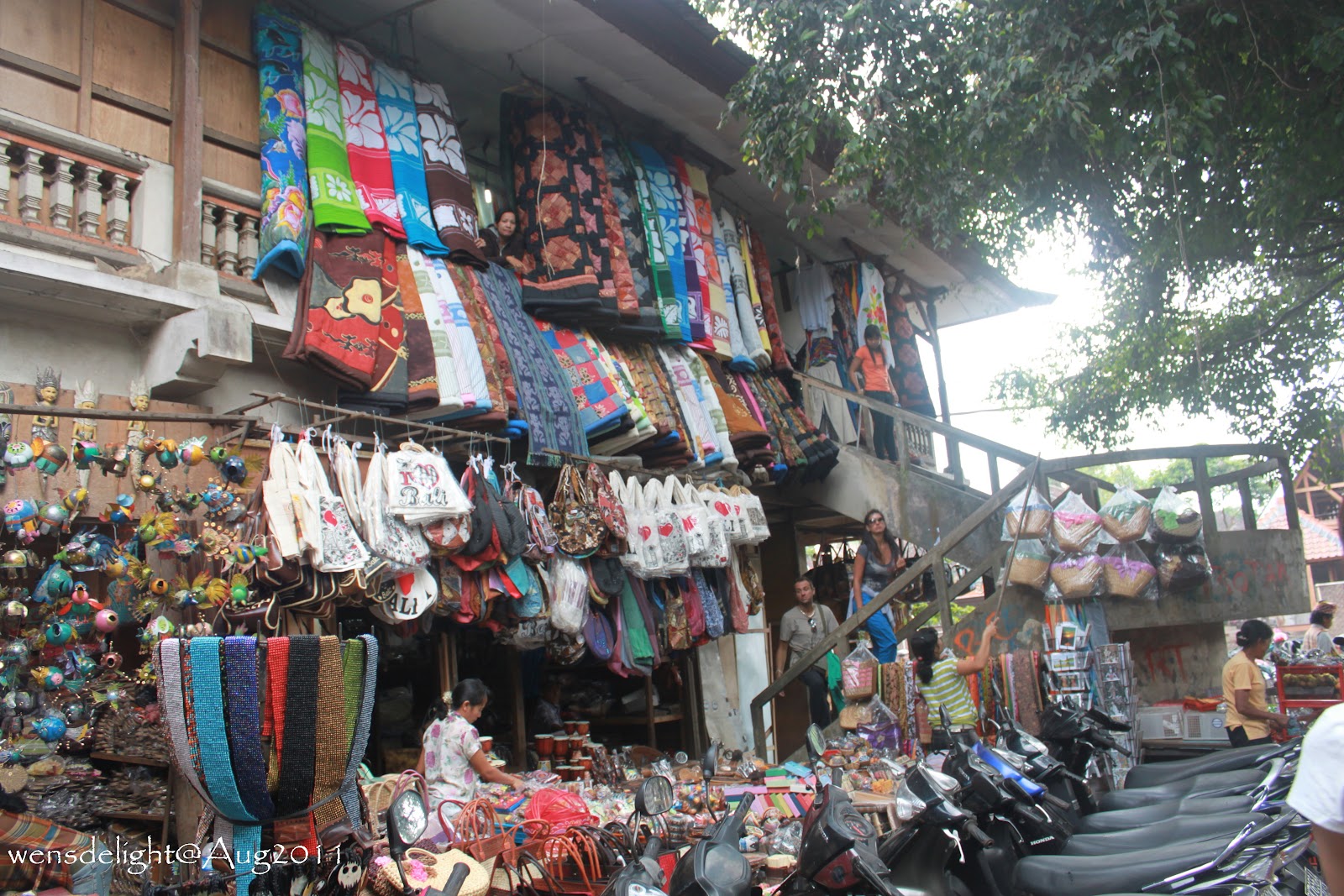Wen's Delight: Ubud Traditional and Art Market