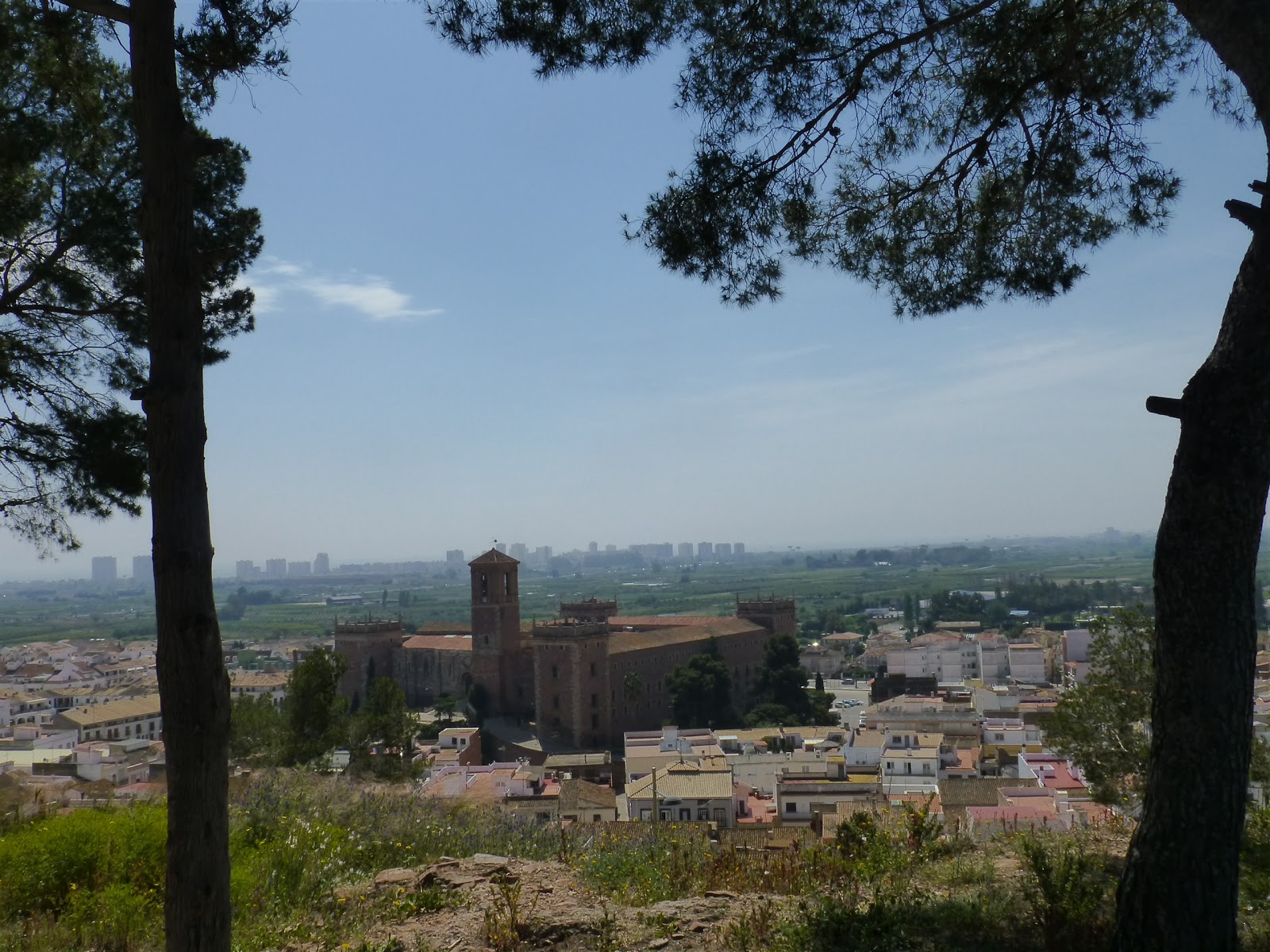 Le ciel est par dessus le toit: El Puig de Santa Maria...