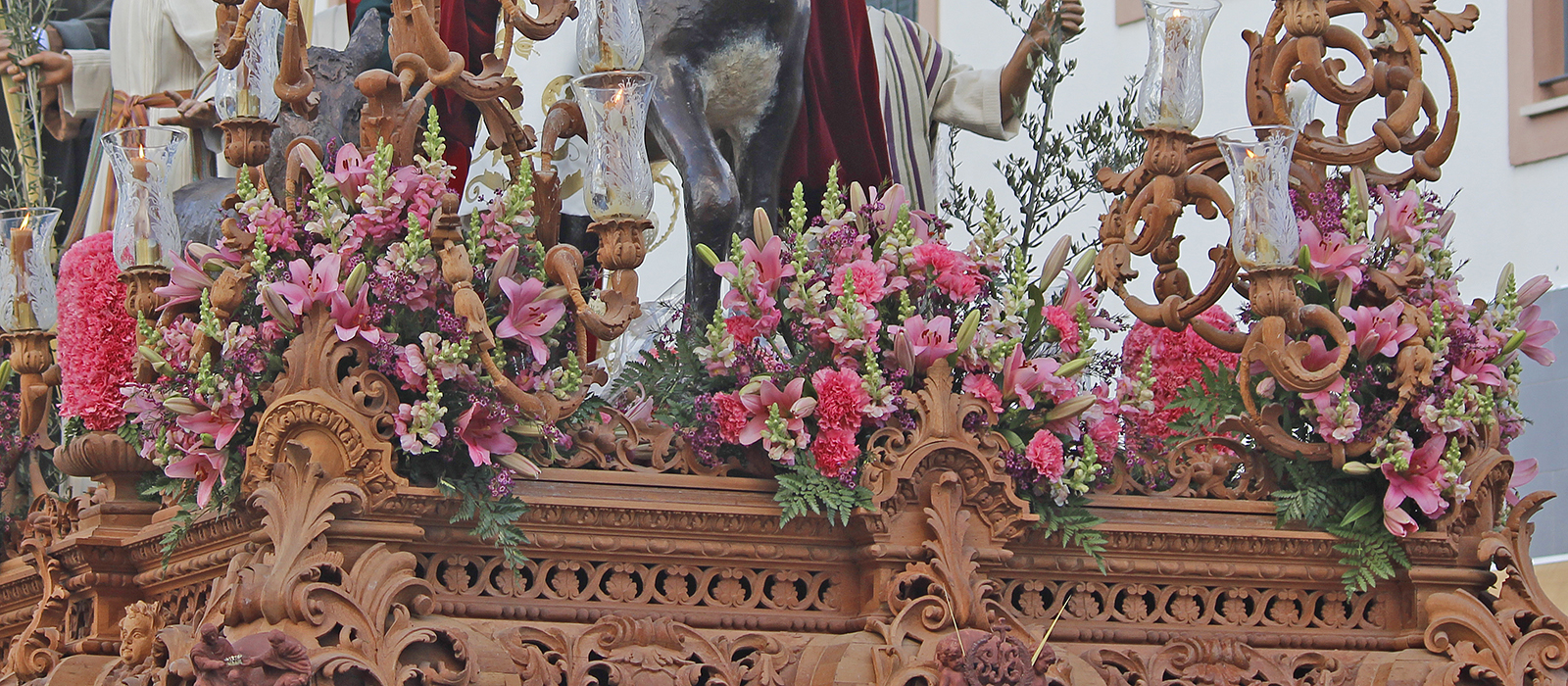 PASIÓN EN SANLÚCAR: Las Flores de nuestra Semana Santa