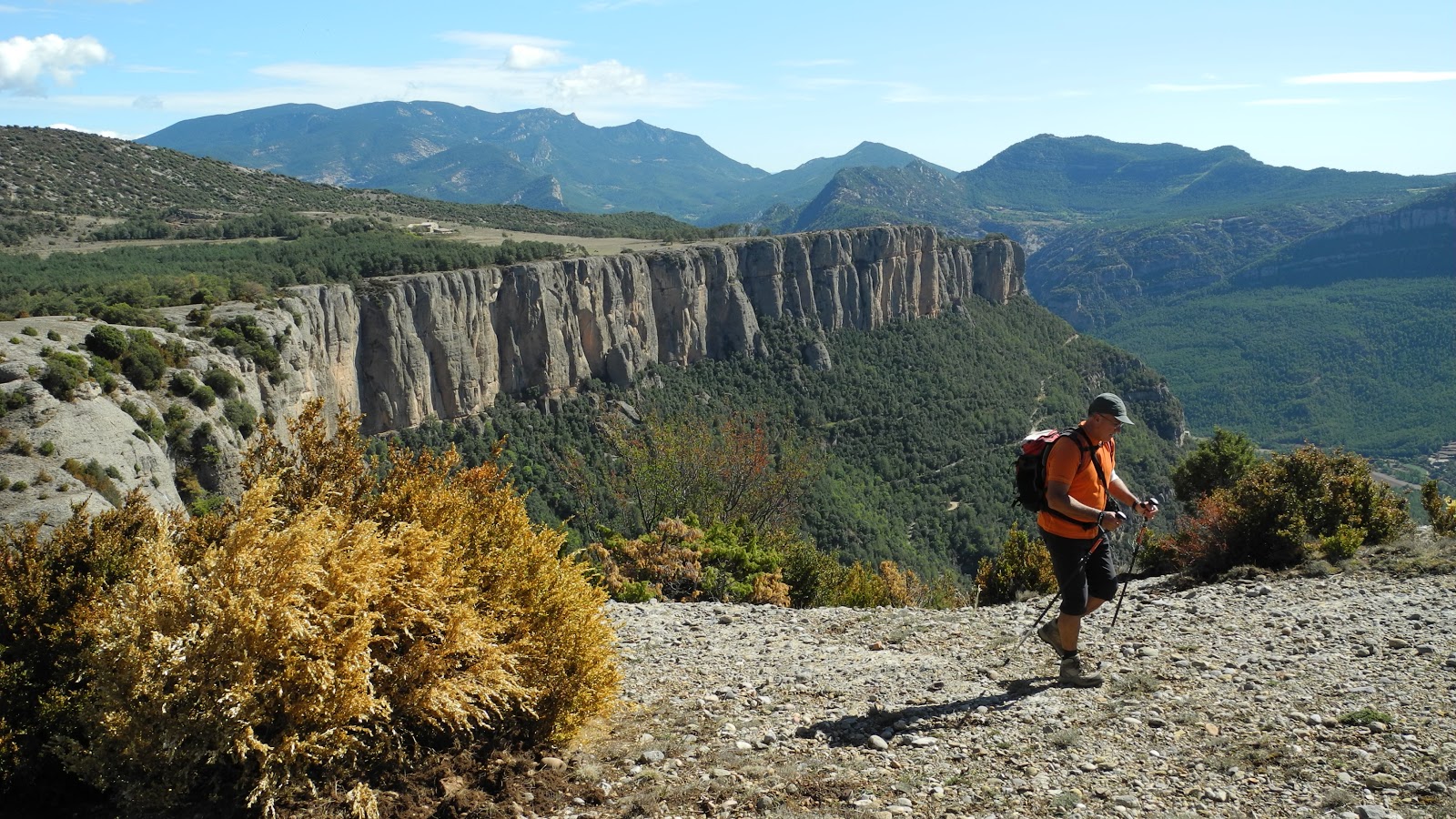 Blog de muntanya: Per la Serra de Busa