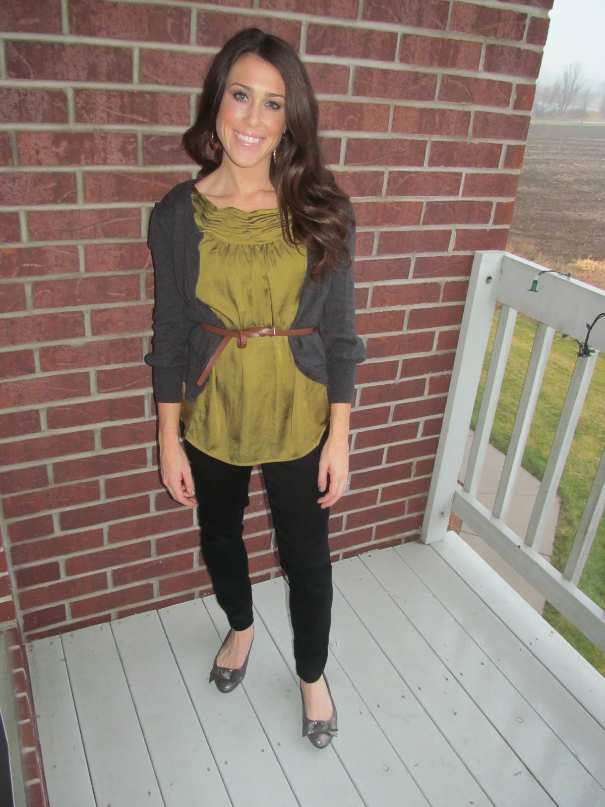 Chartreuse and Charcoal Gray OOTD | Absolutely Airs