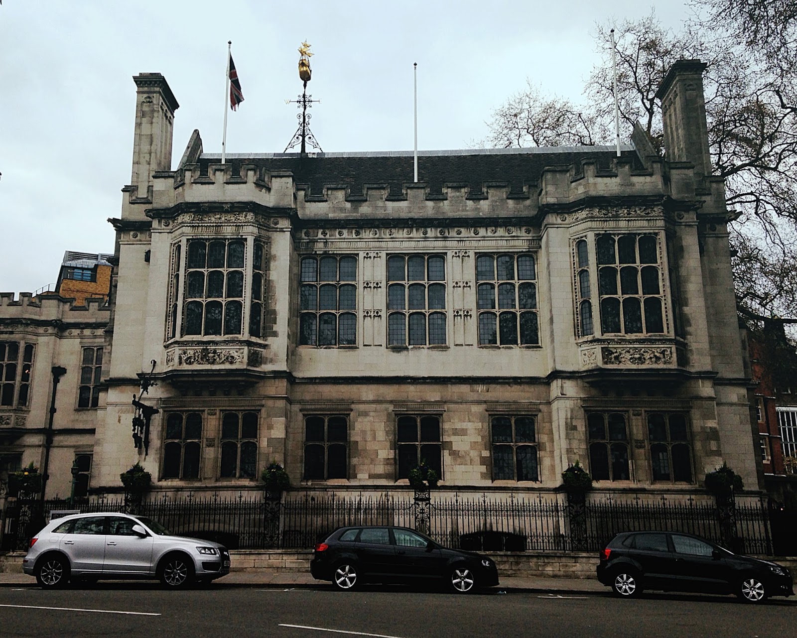 Smith & Chips: Two Temple Place