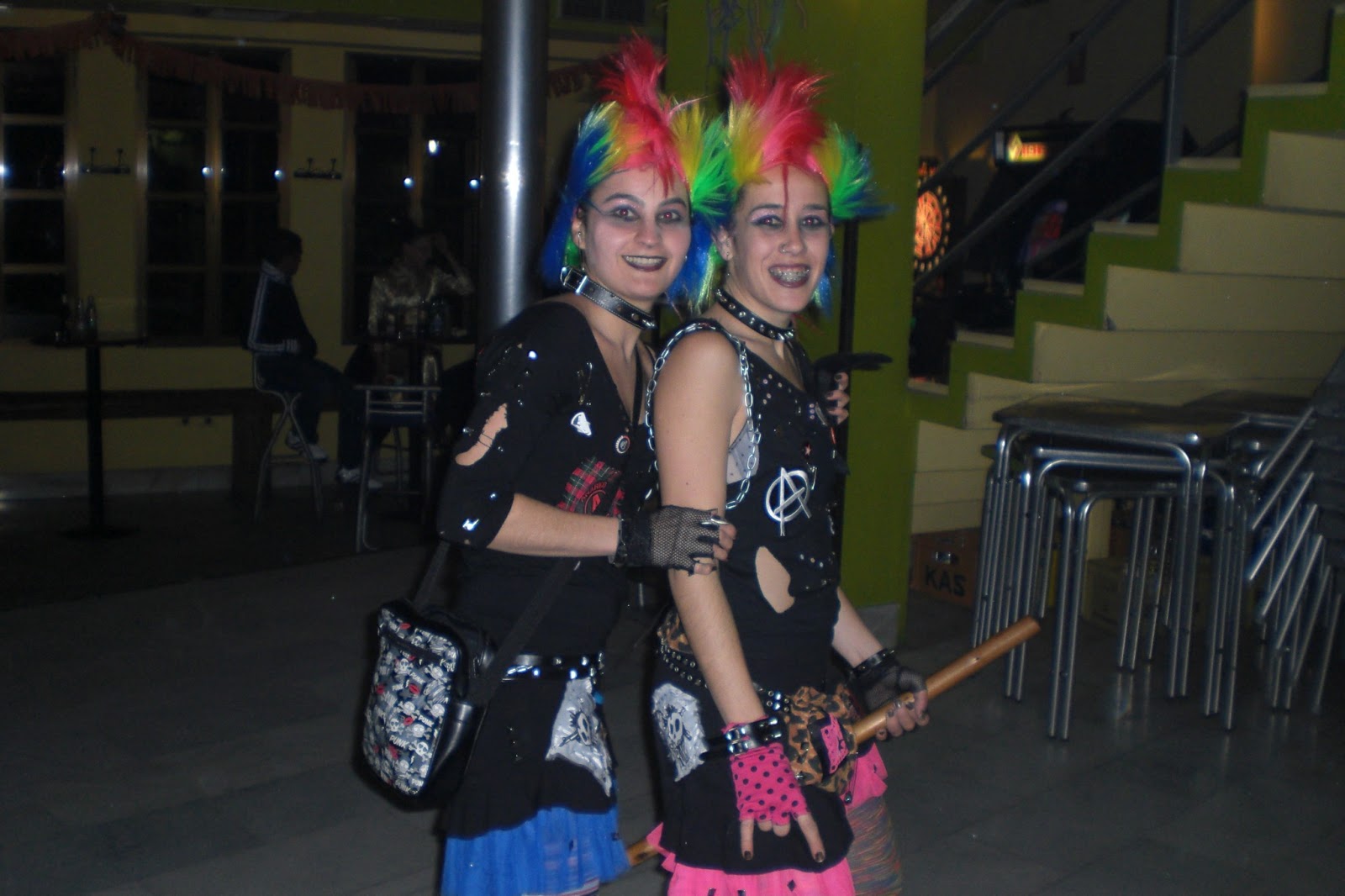 XOMI PUNK`S: DISFRAZ DE PUNKY.. CARNAVAL 2008.