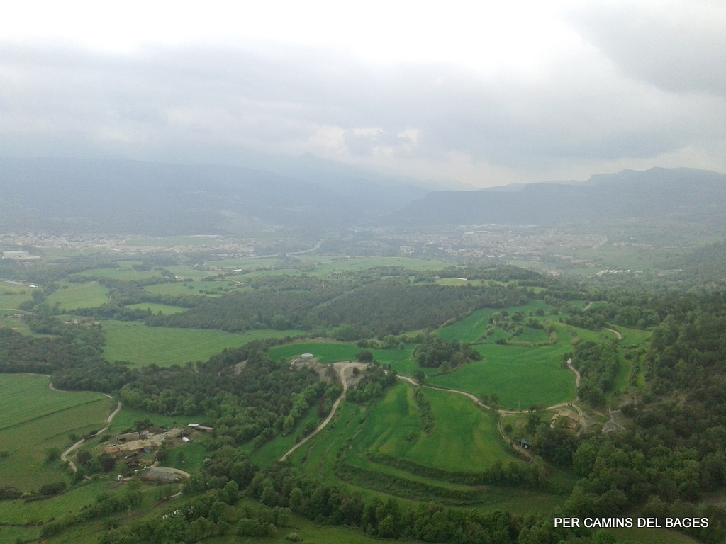 PER CAMINS DEL BAGES: EL ROC GROS O DE LA GUARDIA