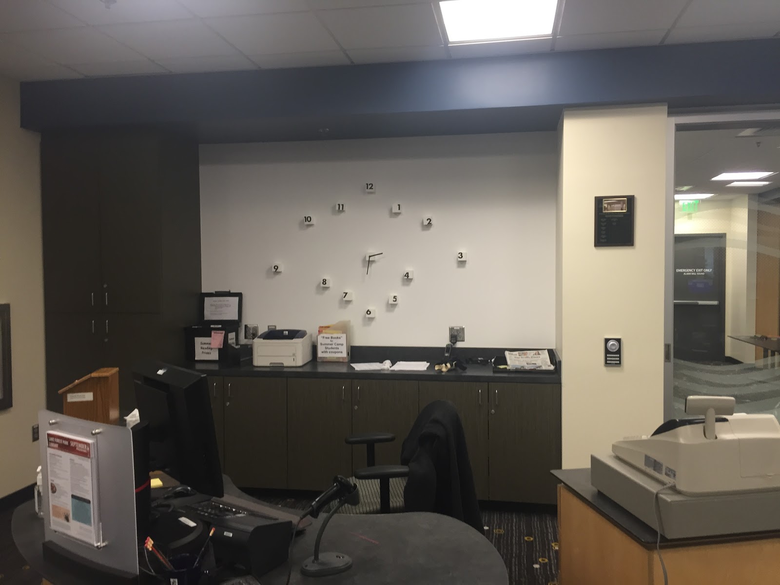 Destination Libraries: Library Profile (plus a bookstore) - Lake Forest ...