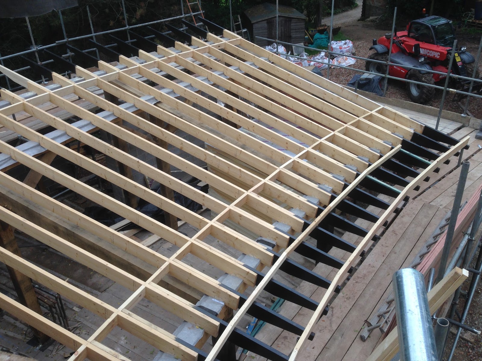 More curved roof edges