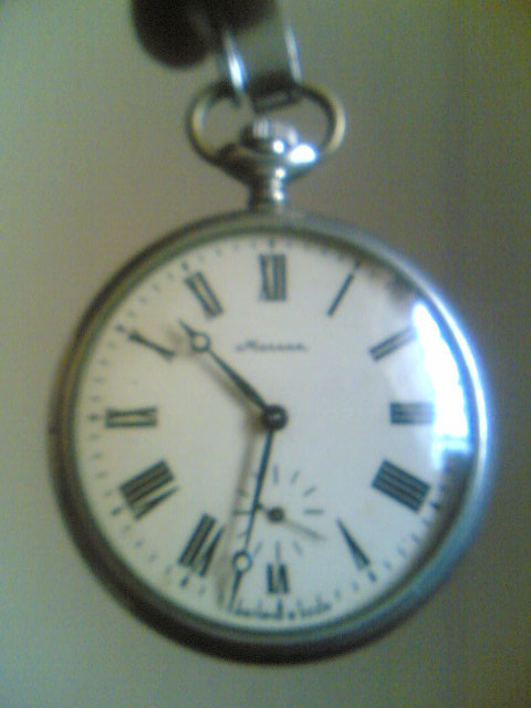 Badai Mencak Kelambit Biru: Jam Randik Lama yg Masih berfungsi dgn baik ...