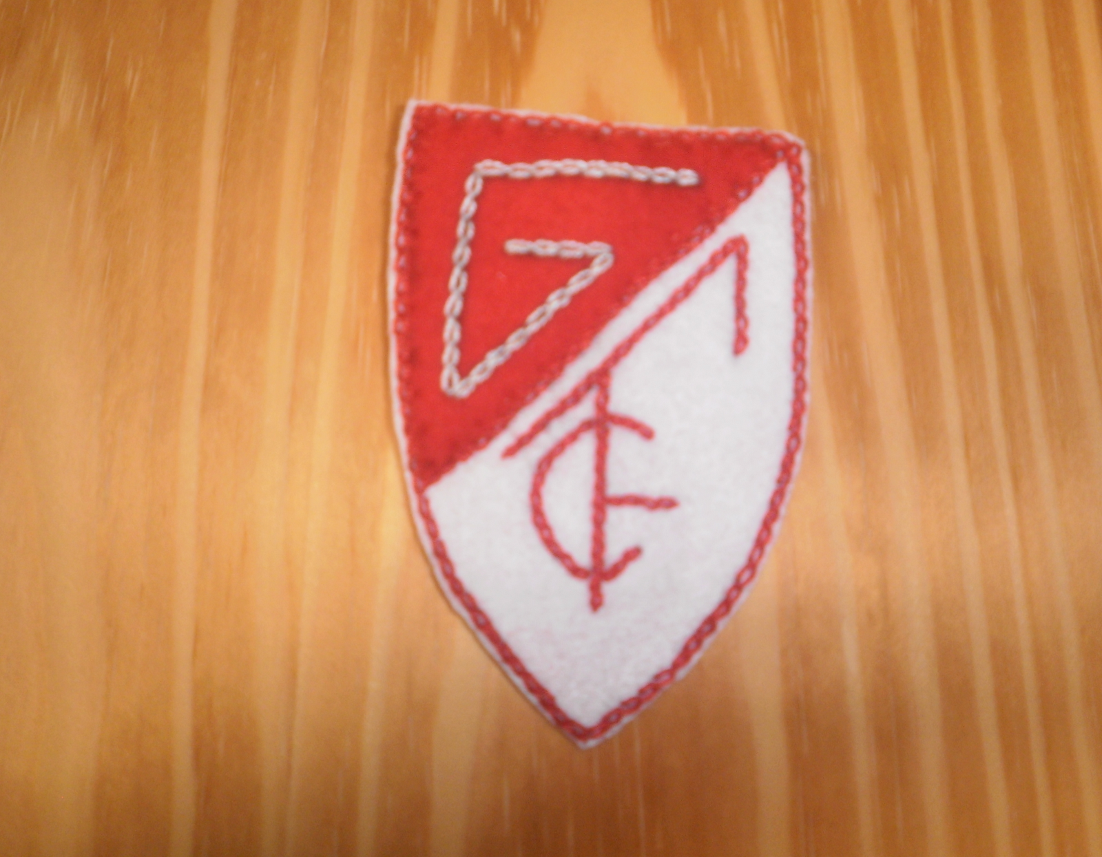 EL RINCÓN DE LAS MANUALIDADES DE ESTER: Escudo del Granada.