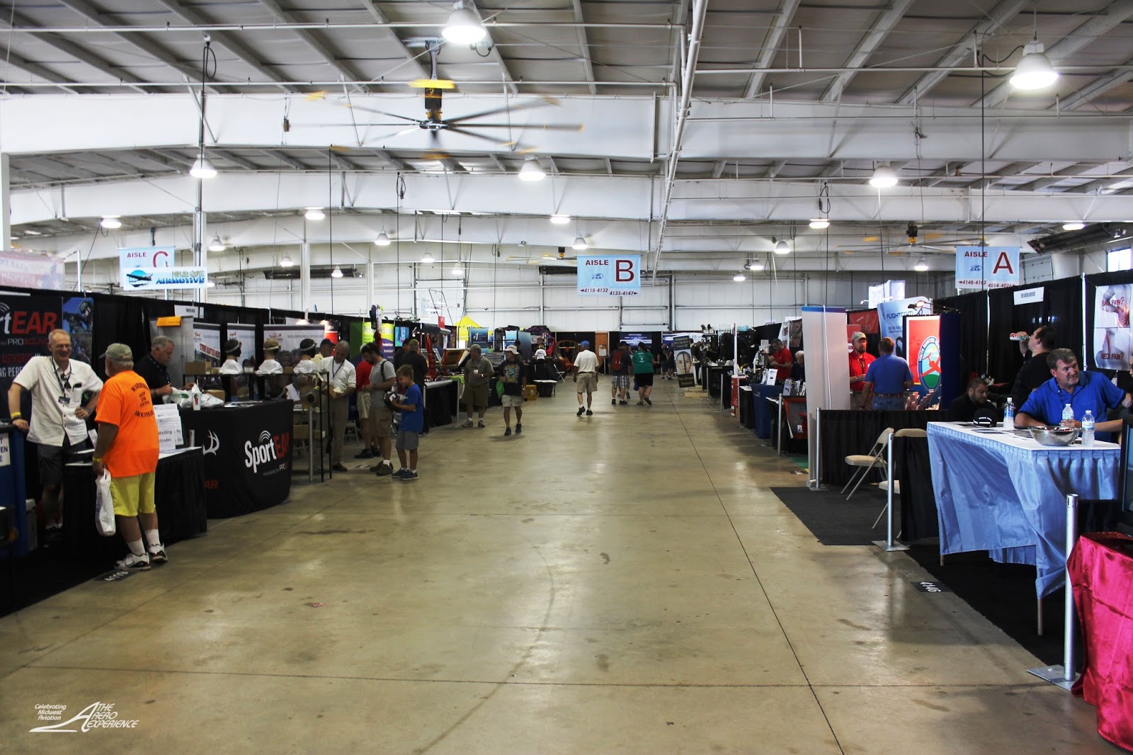 The Aero Experience: EAA AirVenture Oshkosh 2016: Exhibitors - Large ...