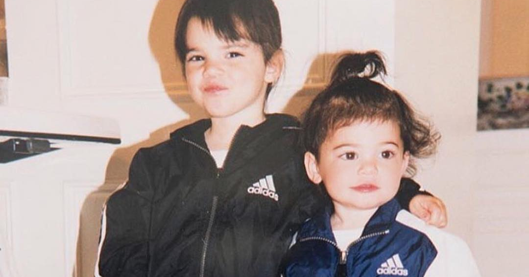 Latest Updates: Adorable childhood pic of Kendall and Kylie Jenner
