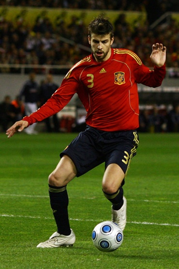 Gerard Pique Spain Euro 2012 Football Pictures – Wallpapers Boxs