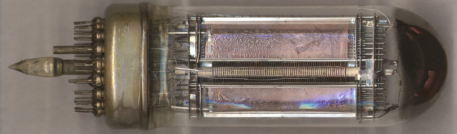 Informática 3...: AÑO 1946-SELECTRON