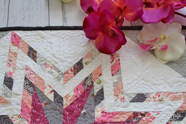 Lumen Mini Quilt + Your Free May 2018 Calendar - Threadbare Creations