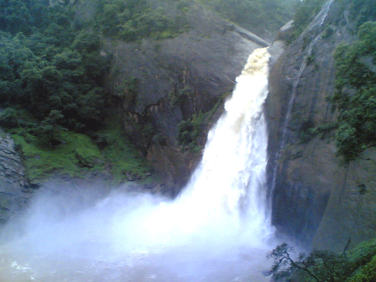 Life for Live..: Dunhinda Waterfalls of Srilanka..!
