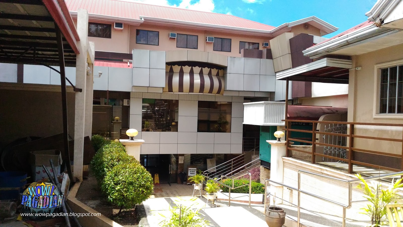 Four Queens Resort Review