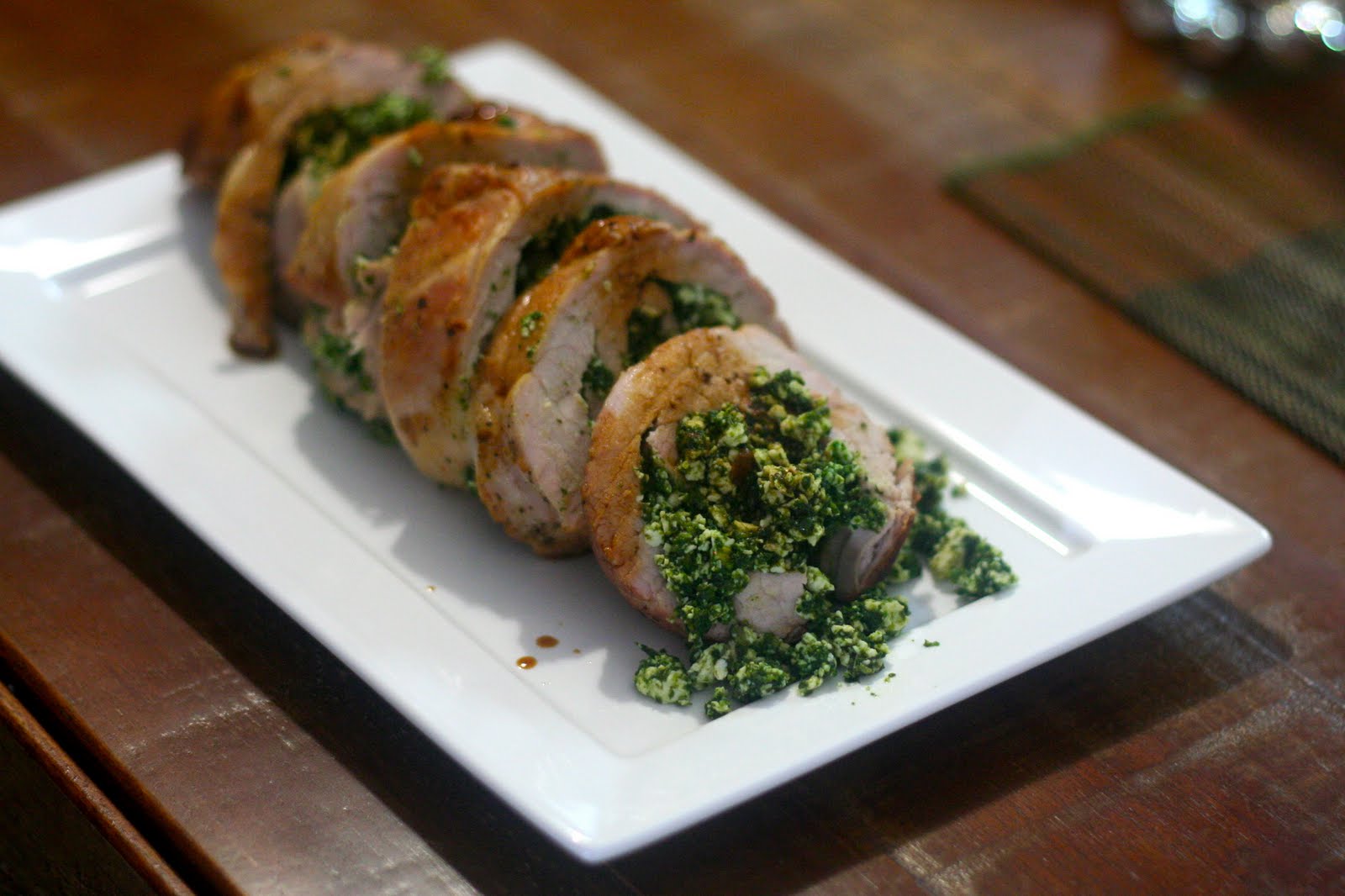 The Inner Life of Food: Filé de porco recheado com espinafre e ricota ...