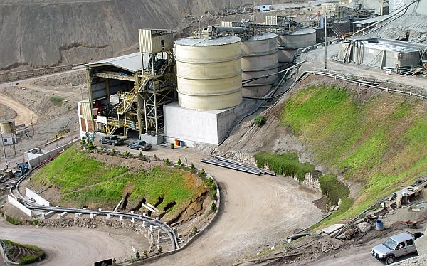 CTADES NOTICIAS: GRUPO MINERO TRAFIGURA ADQUIERE EL 96.68% DE: