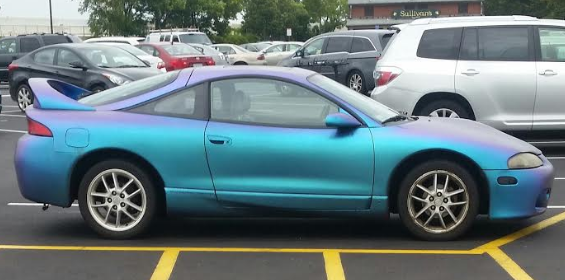 How awesome is this hypercolor chameleon car?