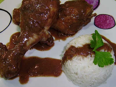 COCINANDO: POLLO AL CHOCOLATE