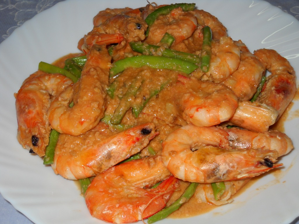 Simple, Plain & Easy Cooking: Ginataang Hipon at Sitaw