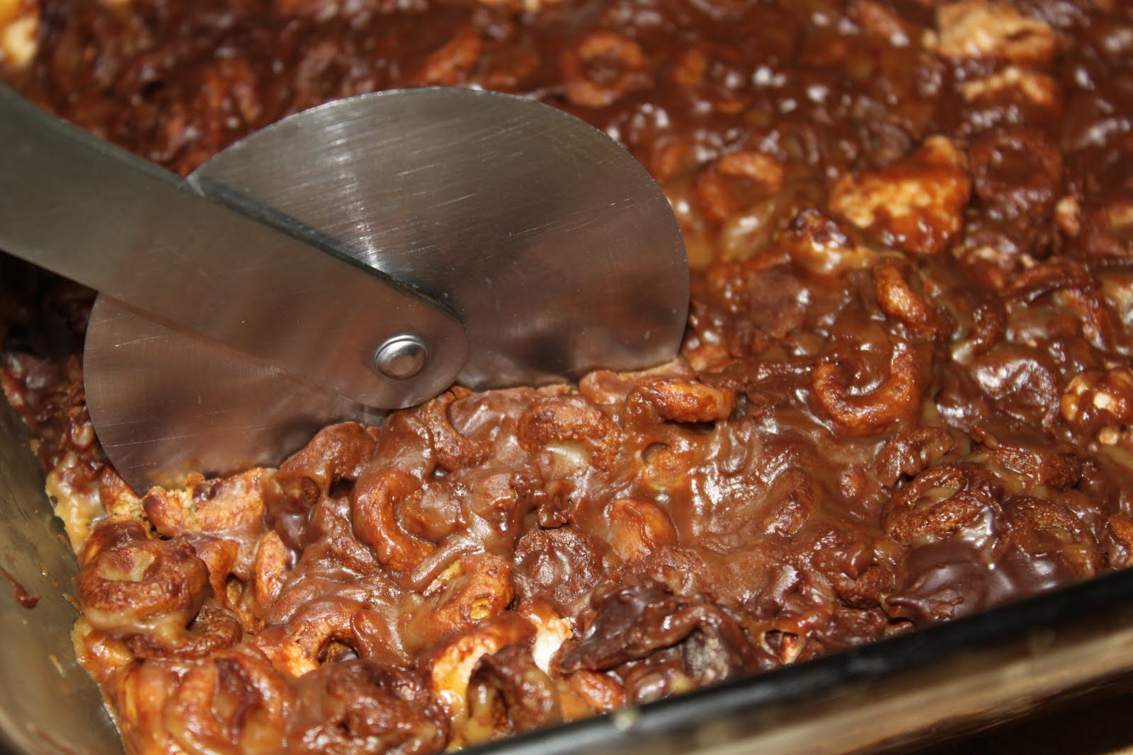 My Inner Granny: Chococheerio Bars! It's what shouldn't be for dinner ...