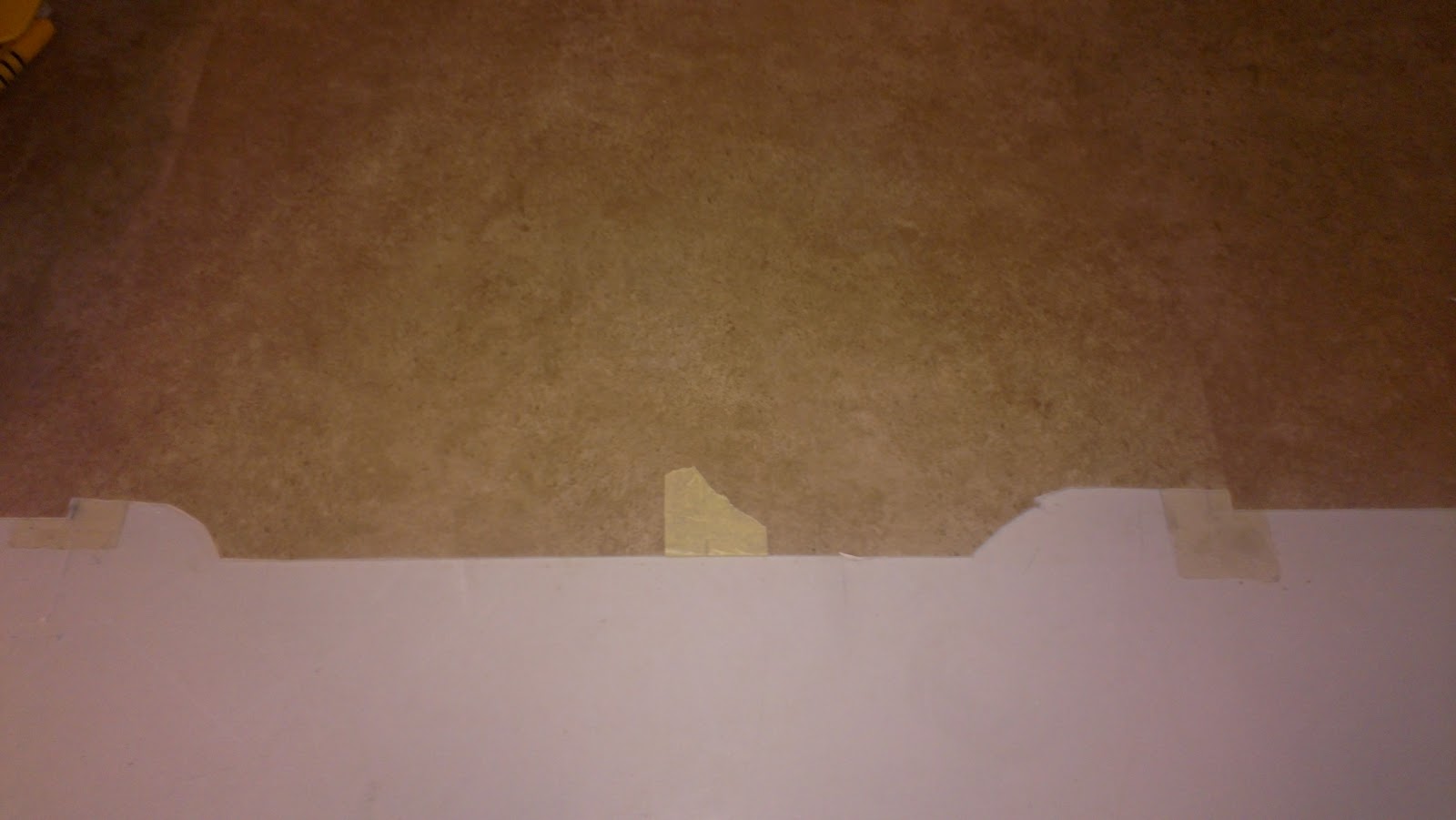 remppapirkon päiväkirja: Laminaatti,listat ja muovimatto