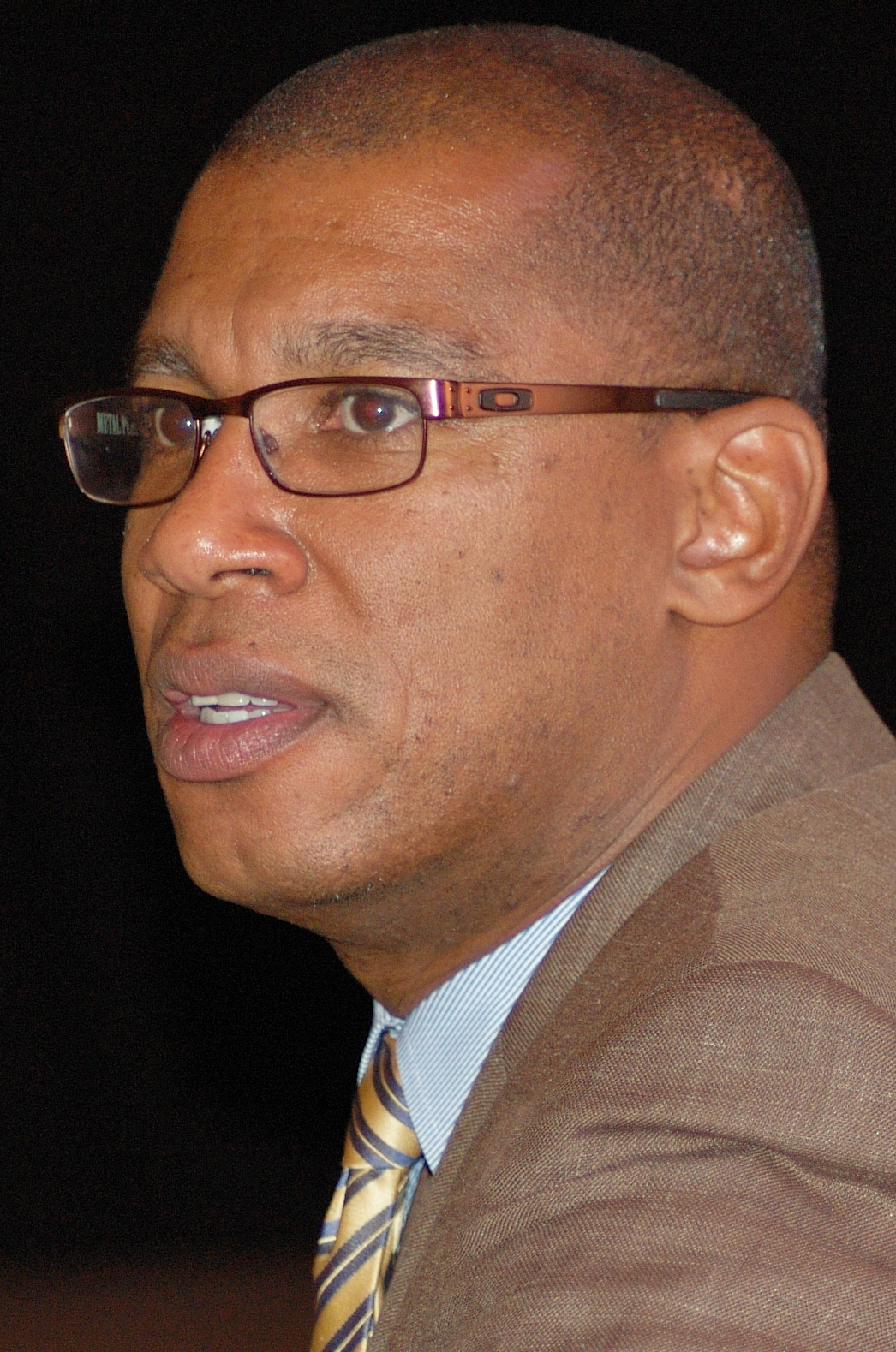 Barb Dwyer's Atlanta: Swaying Reed by Bartering with Booty, Brother