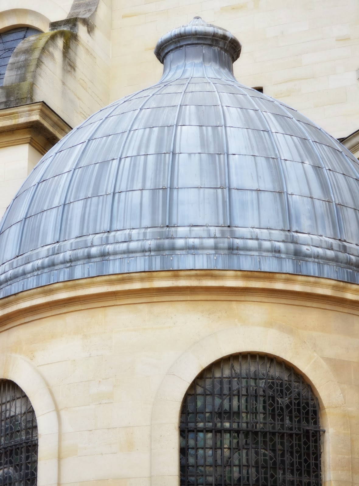 Oh, The Things I Think: Travel Thursday: Parisian Windows