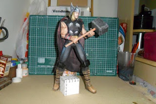 Marvel Comics Thor Papercraft | Papercraft Paradise | PaperCrafts ...